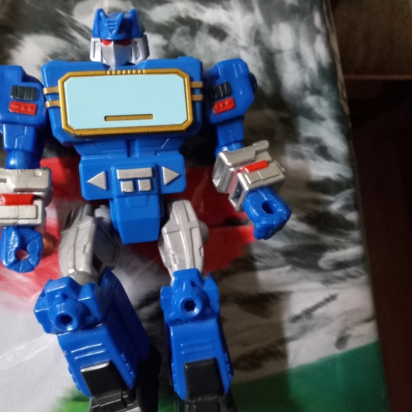 Hasbro | Toys | Hasbro Transformers Mashers Soundwave 6 In Blue Action ...